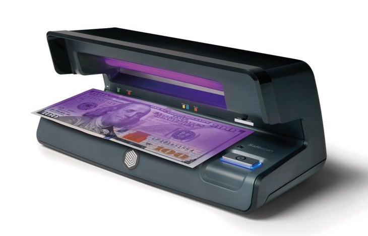 UV Counterfeit Bill Detector - Safescan 70 Black | Safescan | Safescan.com